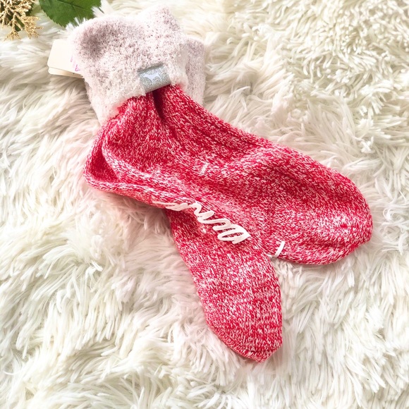 PINK Victoria's Secret | Accessories | New With Tag Pink Fleece Lined ...